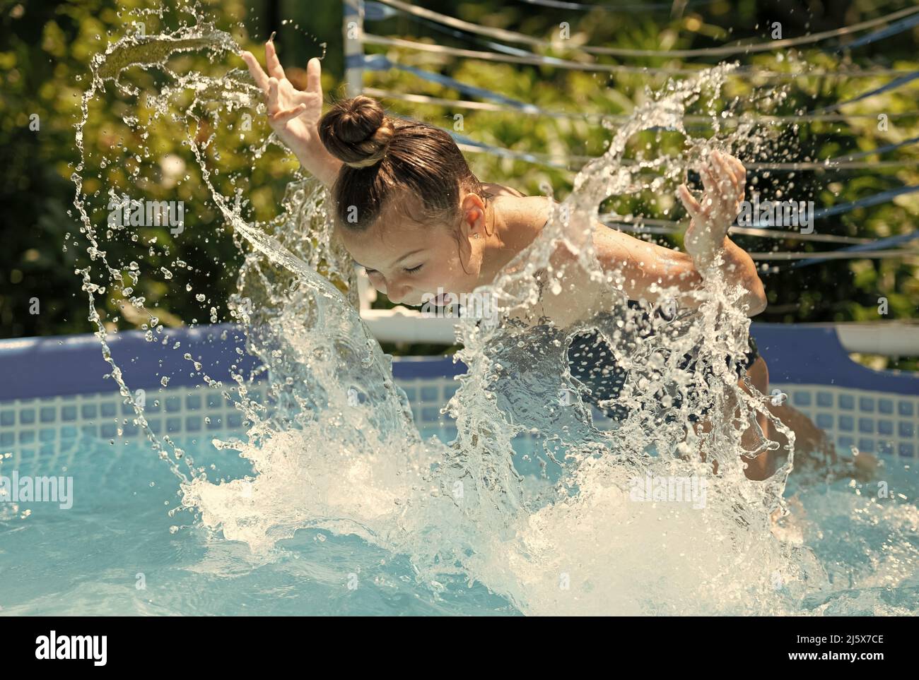 Child show off hi-res stock photography and images - Alamy