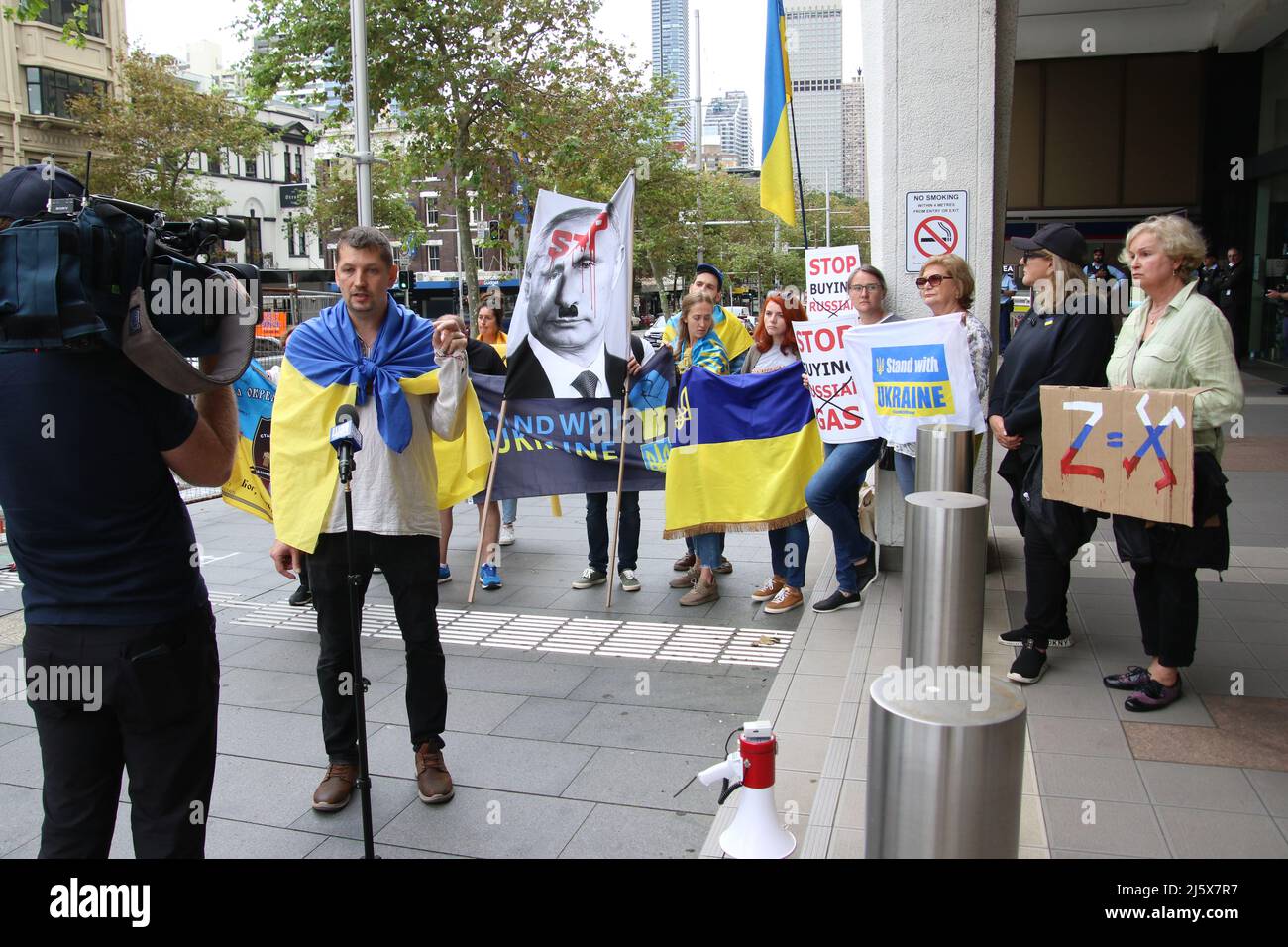 Ukrainian protester hi-res stock photography and images - Alamy
