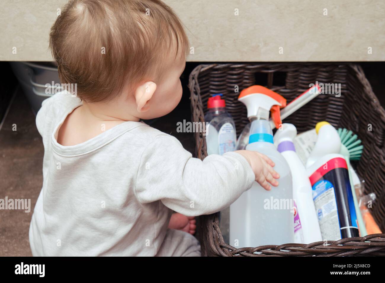 Child kitchen chemicals hi-res stock photography and images - Alamy