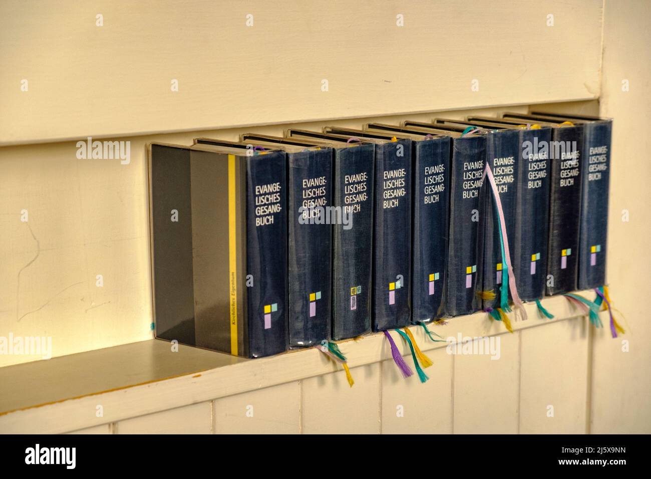 Book of hymns hi-res stock photography and images - Alamy