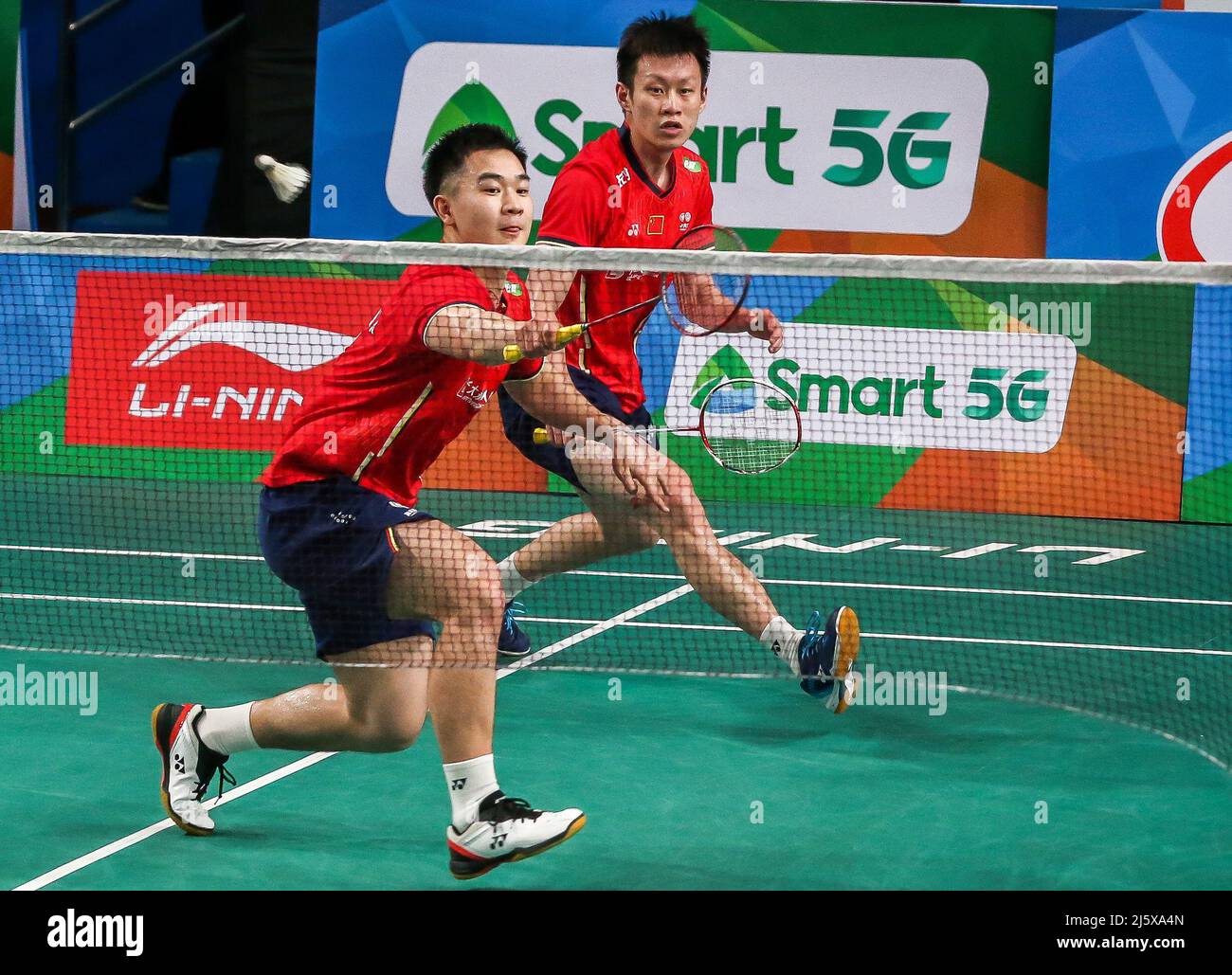 Manila, Philippines. 26th Apr, 2022. Ren Xiangyu (R)/Tan Qiang of China ...