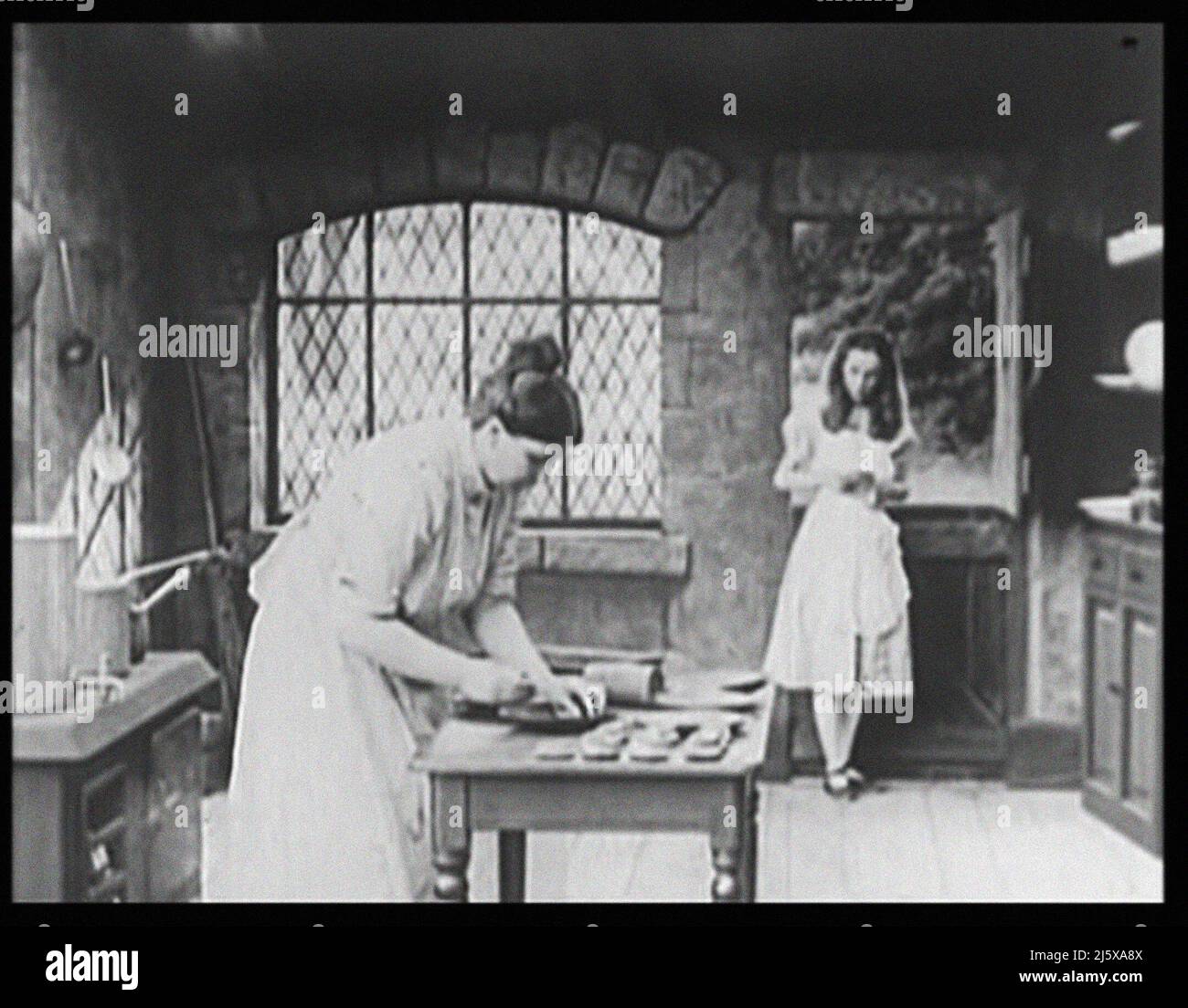 Alice in Wonderland 1915 vintage movie still Stock Photo - Alamy