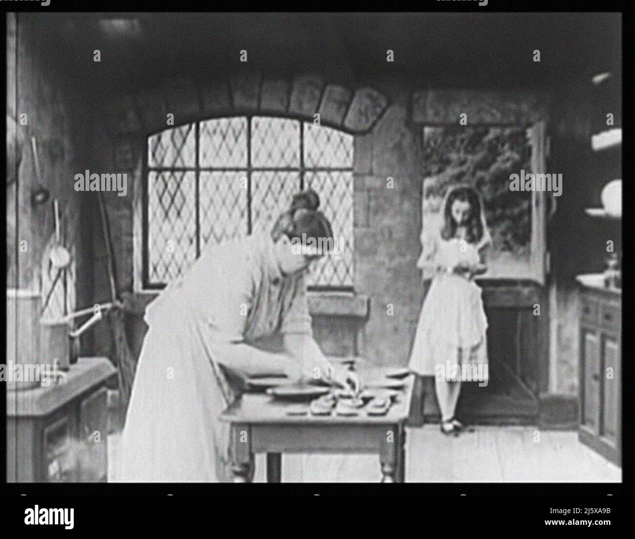 Alice in Wonderland 1915 vintage movie still Stock Photo - Alamy