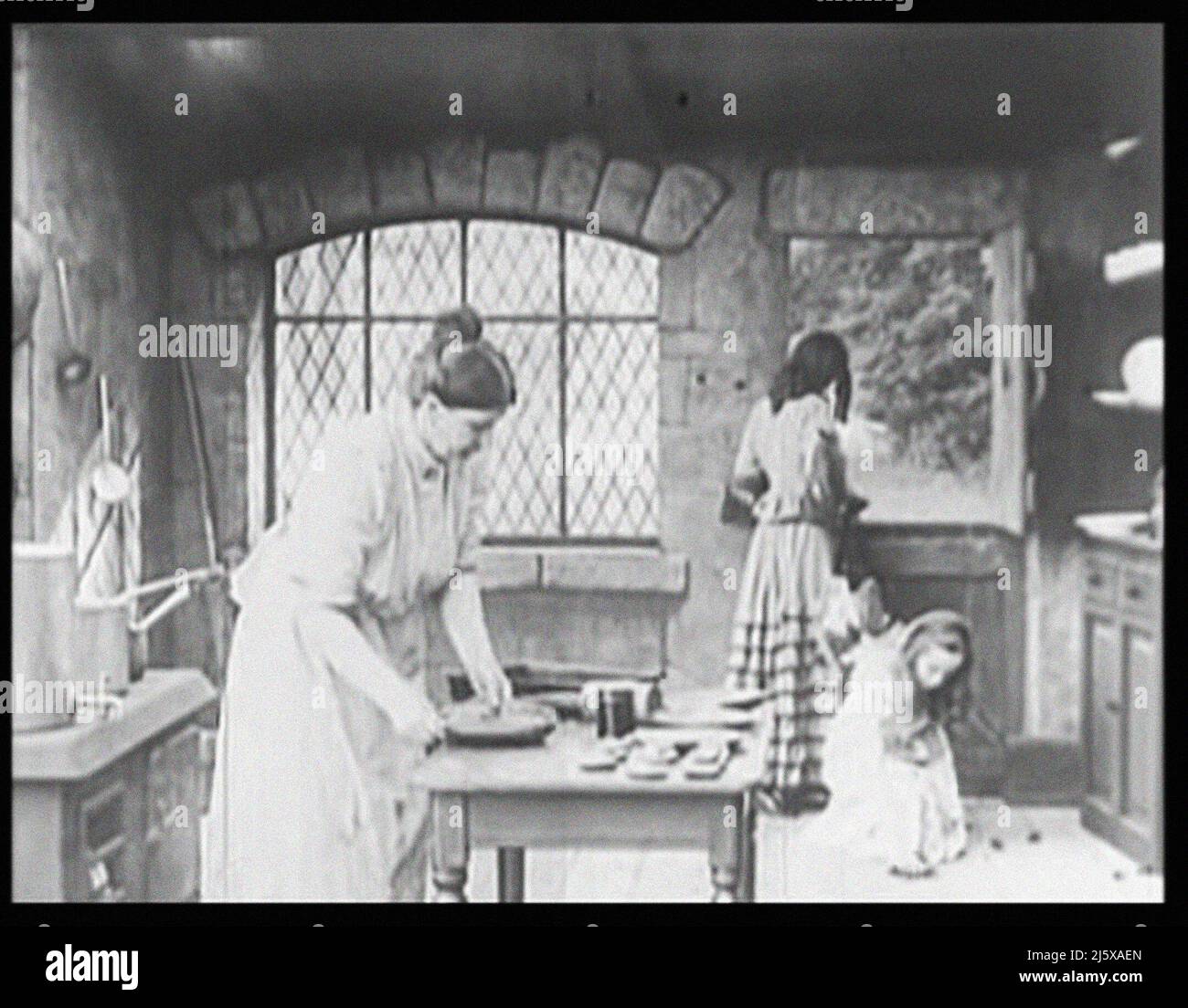 Alice in Wonderland 1915 vintage movie still Stock Photo - Alamy