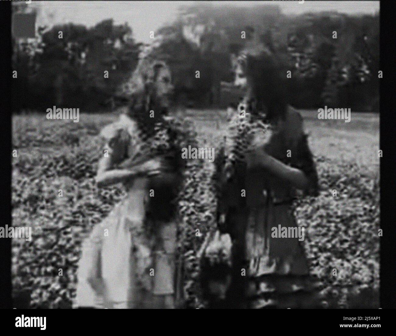Alice in Wonderland 1915 vintage movie still Stock Photo - Alamy