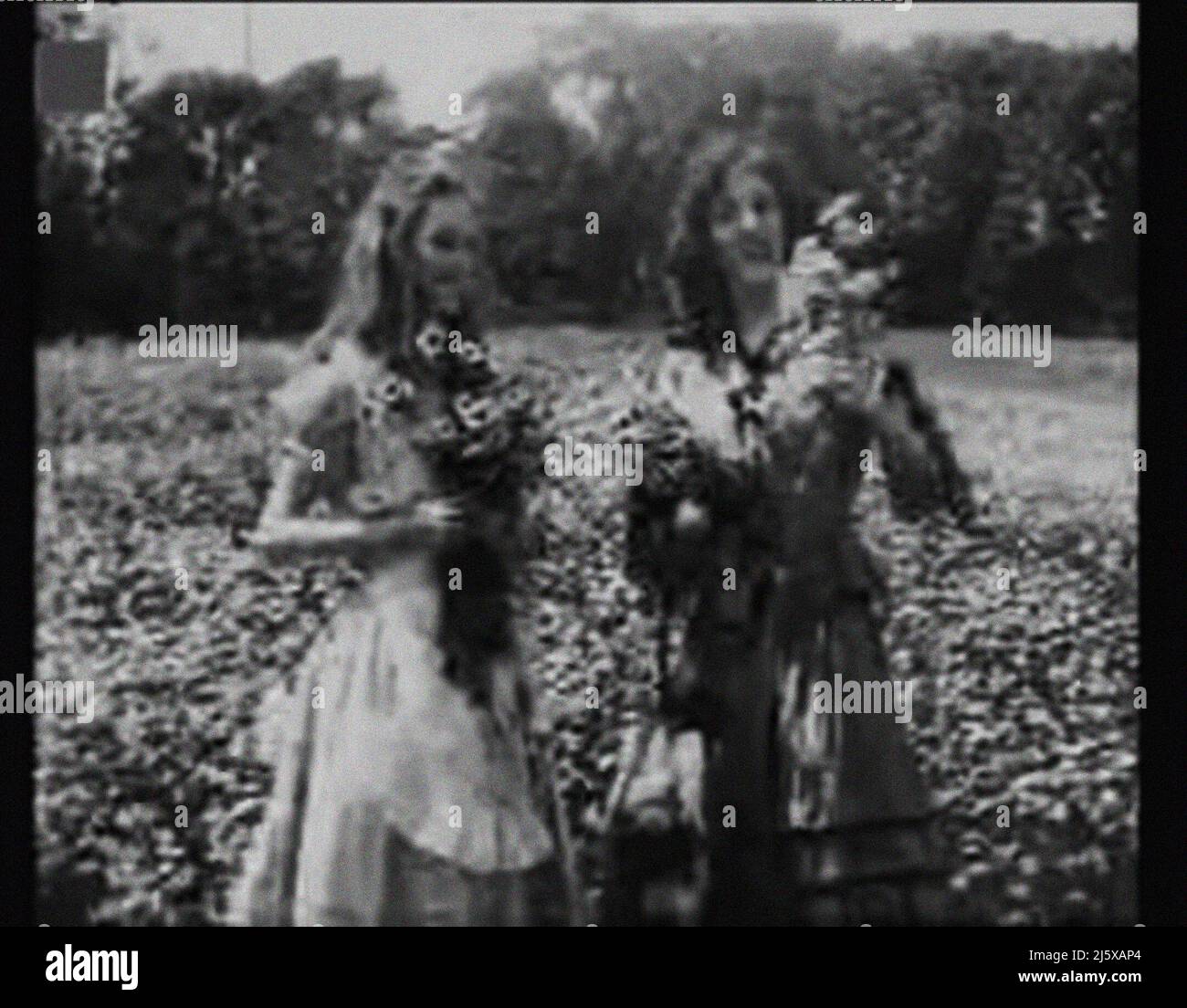 Alice in Wonderland 1915 vintage movie still Stock Photo - Alamy