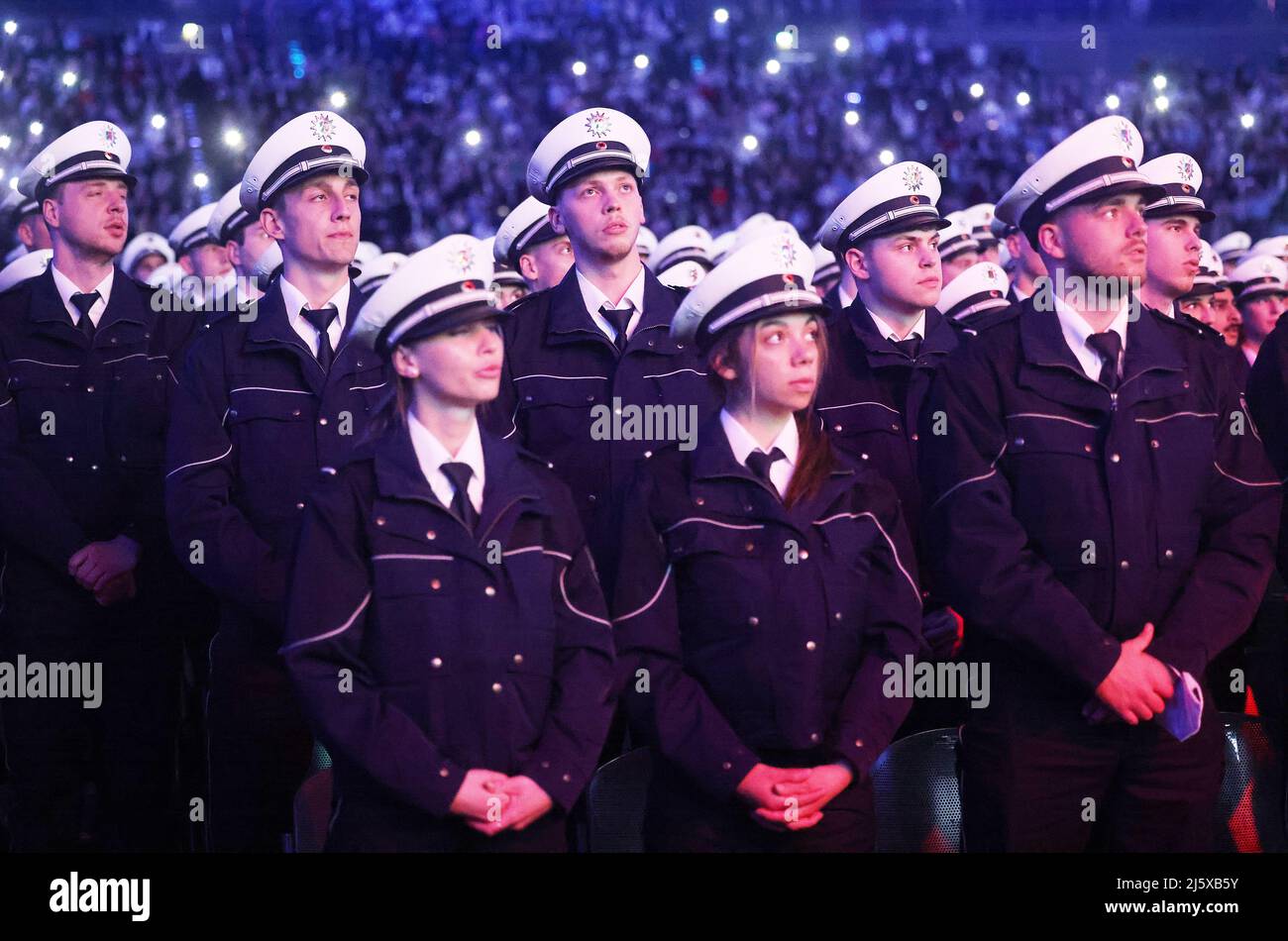 Cologne, Germany. 26th Apr, 2022. Police candidates watch their ...