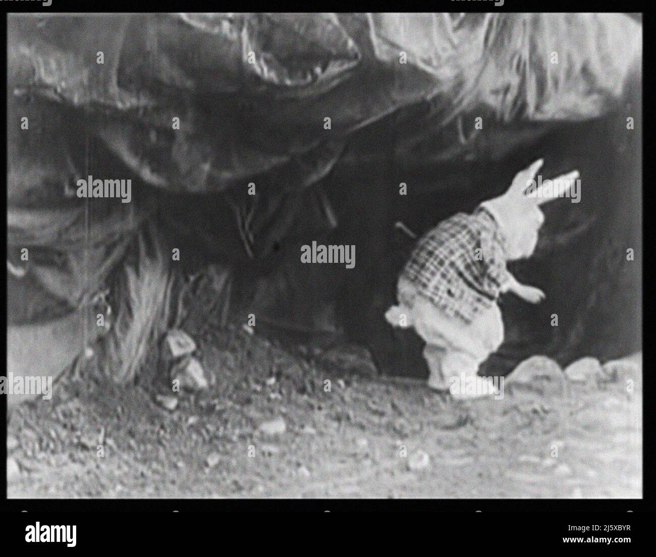 Alice in Wonderland 1915 vintage movie still Stock Photo - Alamy