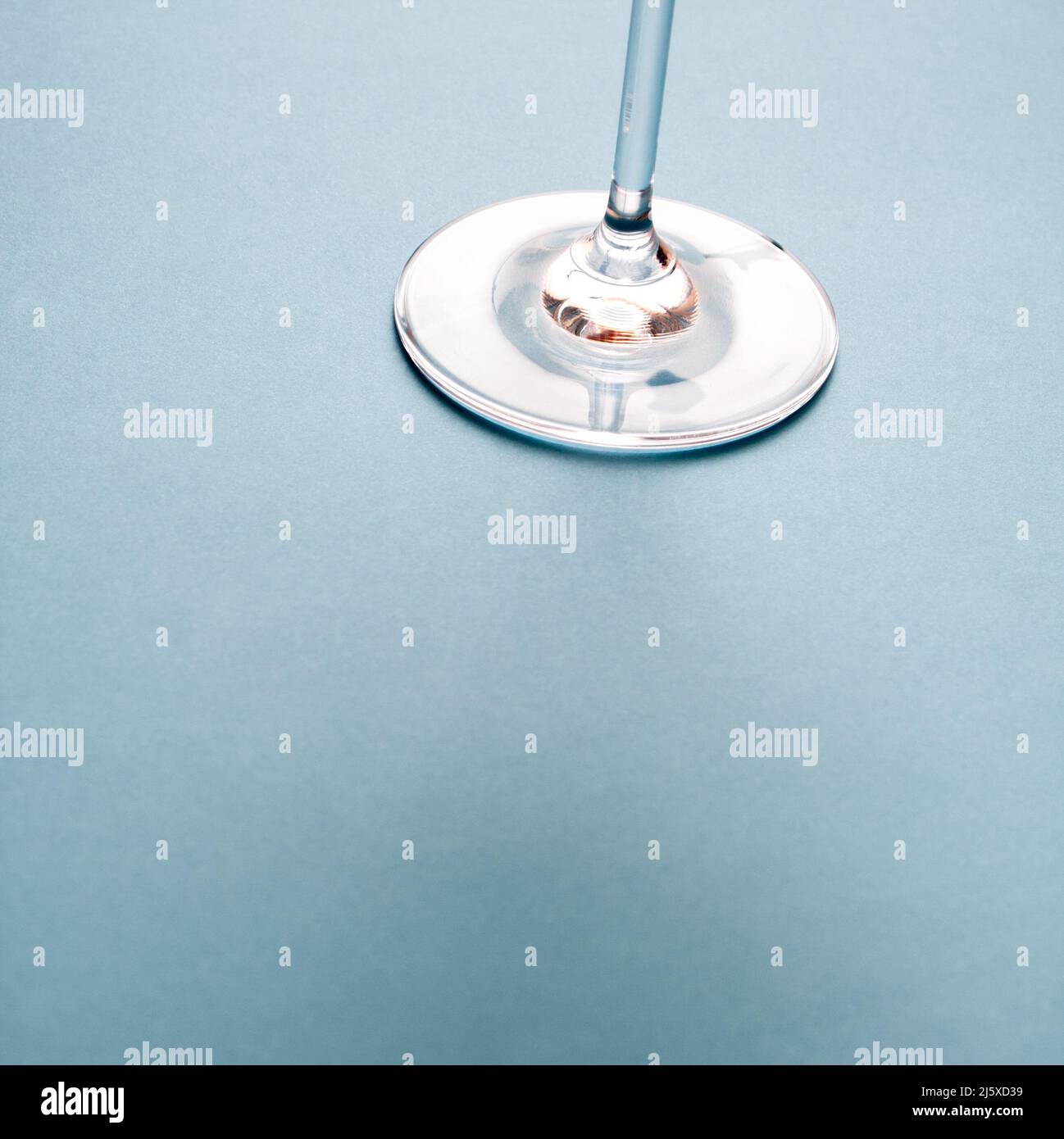 Base of blue wine glass hi-res stock photography and images - Alamy