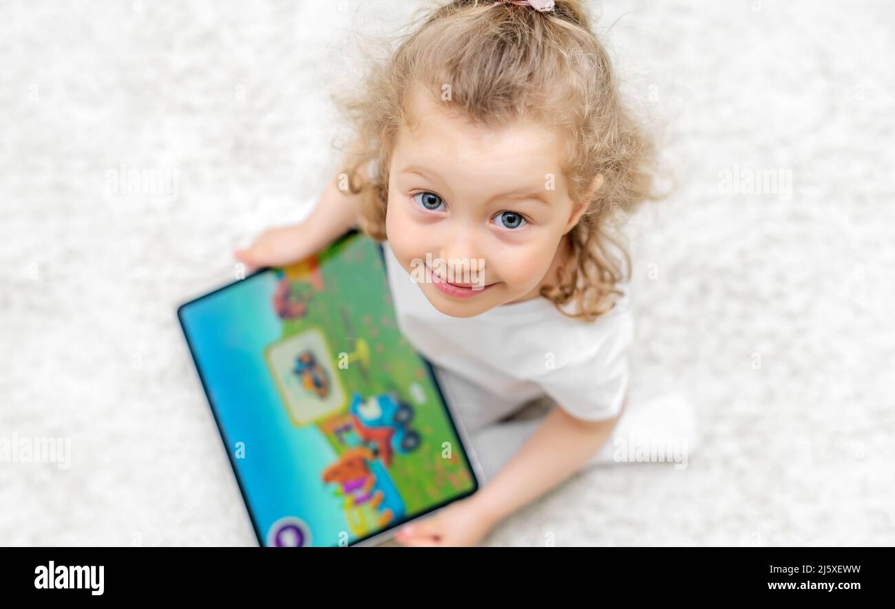 Child study tablet hi-res stock photography and images - Alamy