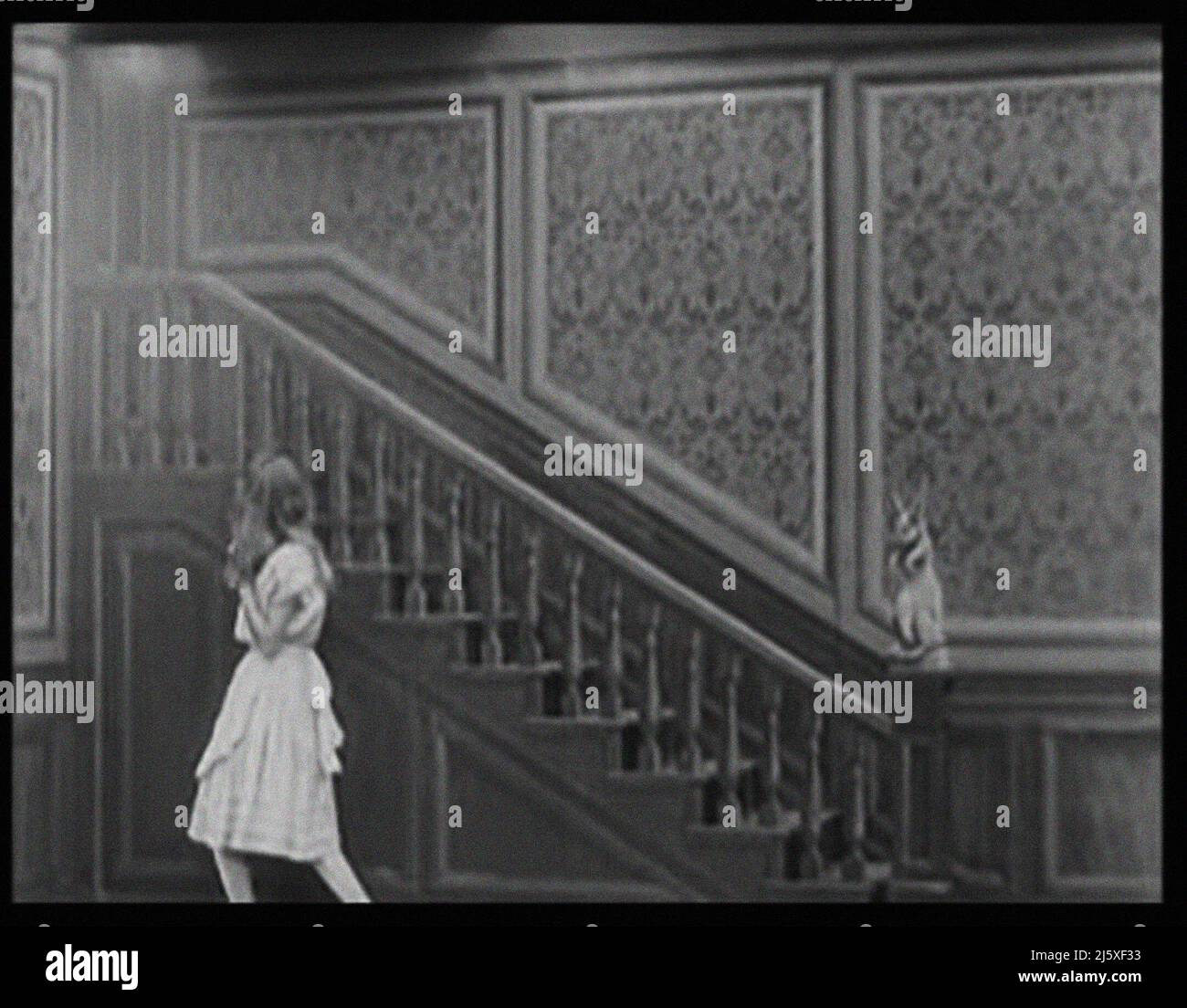Alice in Wonderland 1915 vintage movie still Stock Photo - Alamy