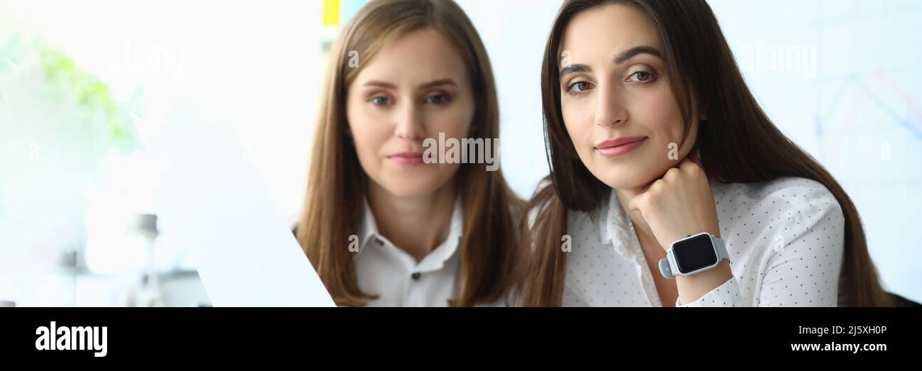 Female leader tech hi-res stock photography and images - Alamy