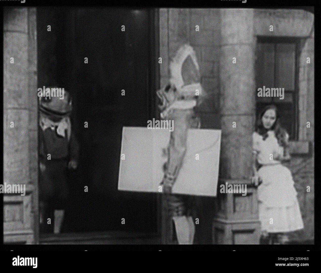 Alice in Wonderland 1915 vintage movie still Stock Photo - Alamy