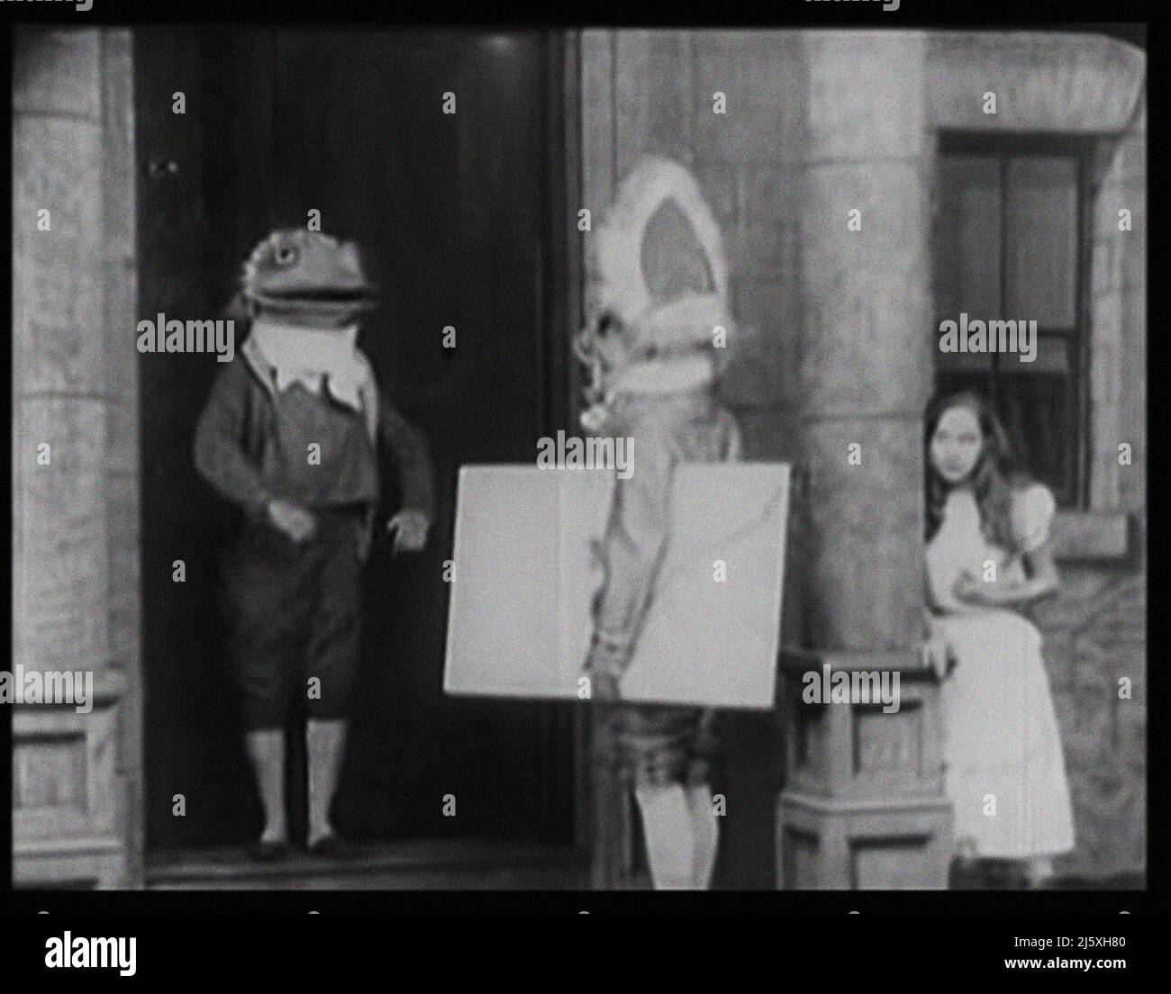 Alice in Wonderland 1915 vintage movie still Stock Photo - Alamy