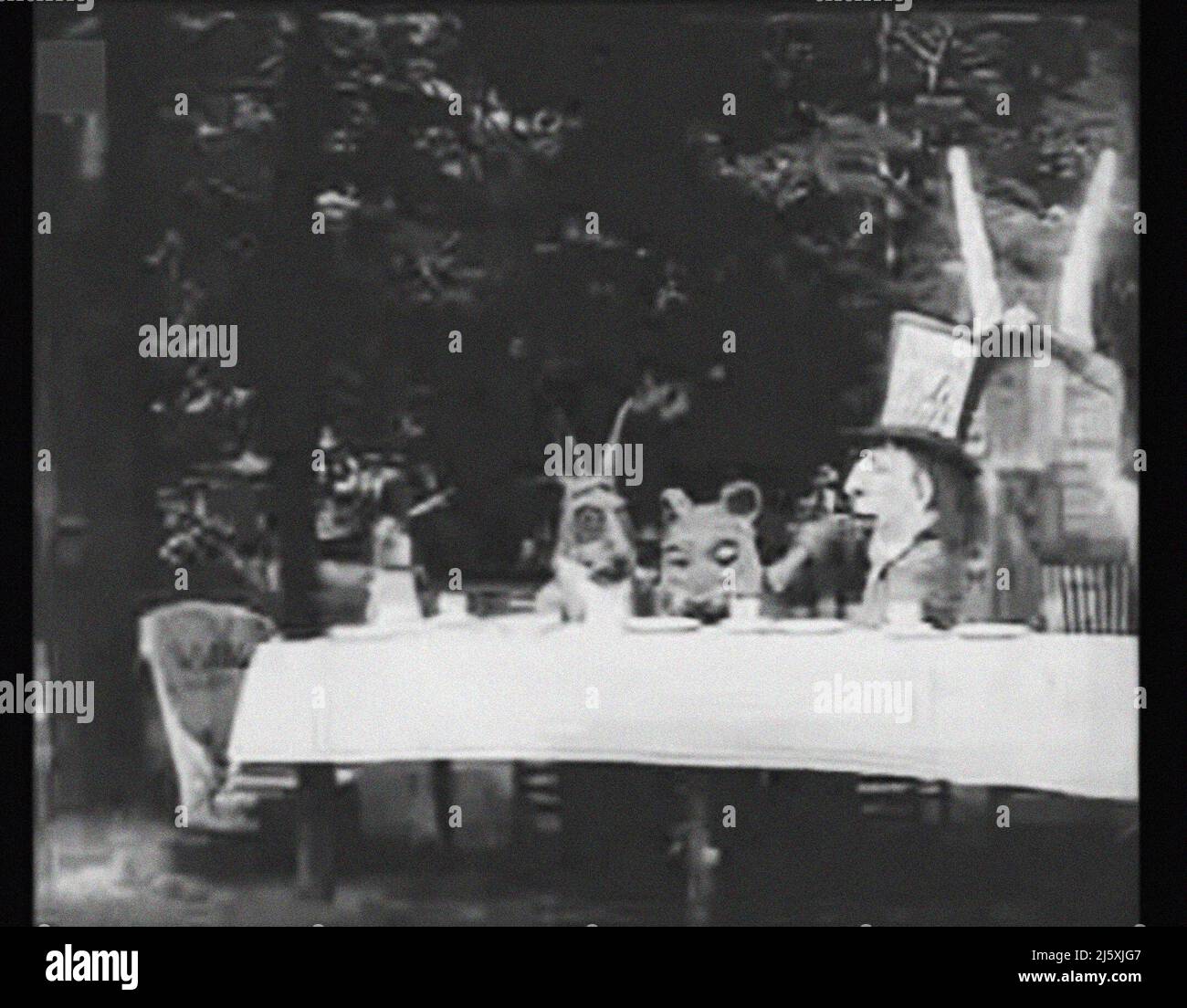 Alice in Wonderland 1915 vintage movie still Stock Photo - Alamy