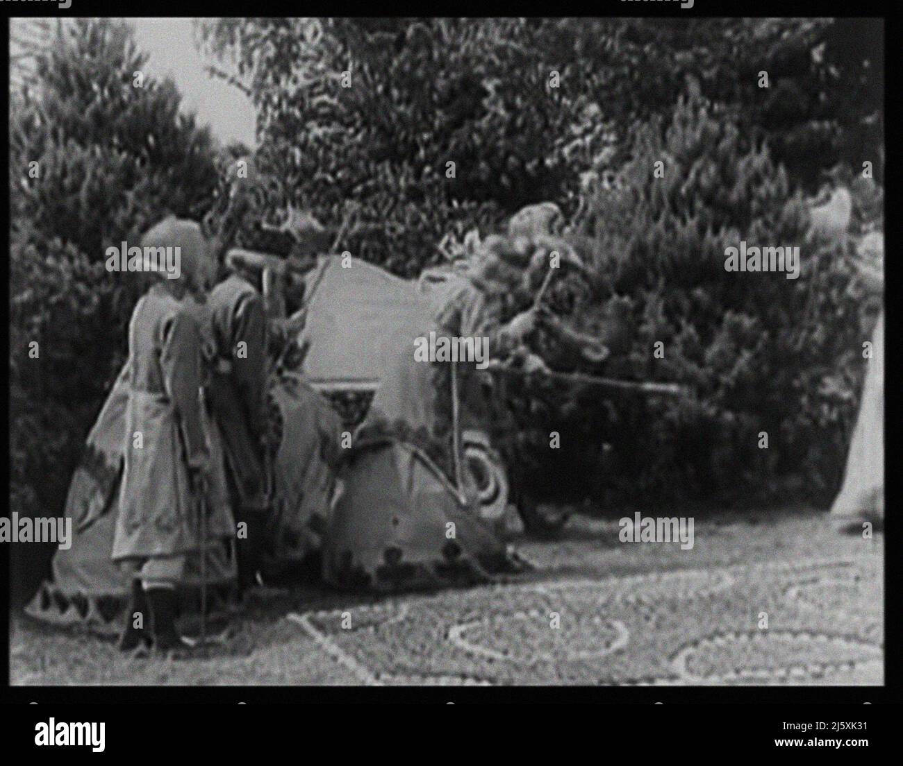 Alice in Wonderland 1915 vintage movie still Stock Photo - Alamy