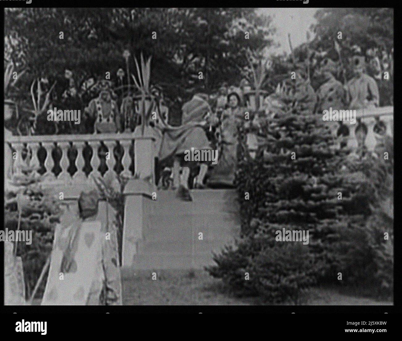 Alice in Wonderland 1915 vintage movie still Stock Photo - Alamy
