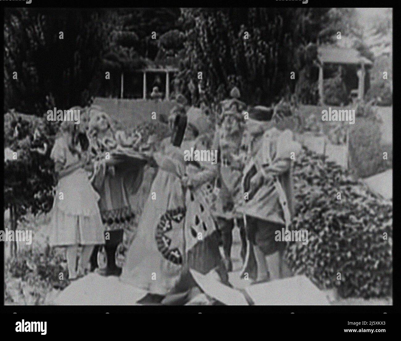 Alice in Wonderland 1915 vintage movie still Stock Photo - Alamy