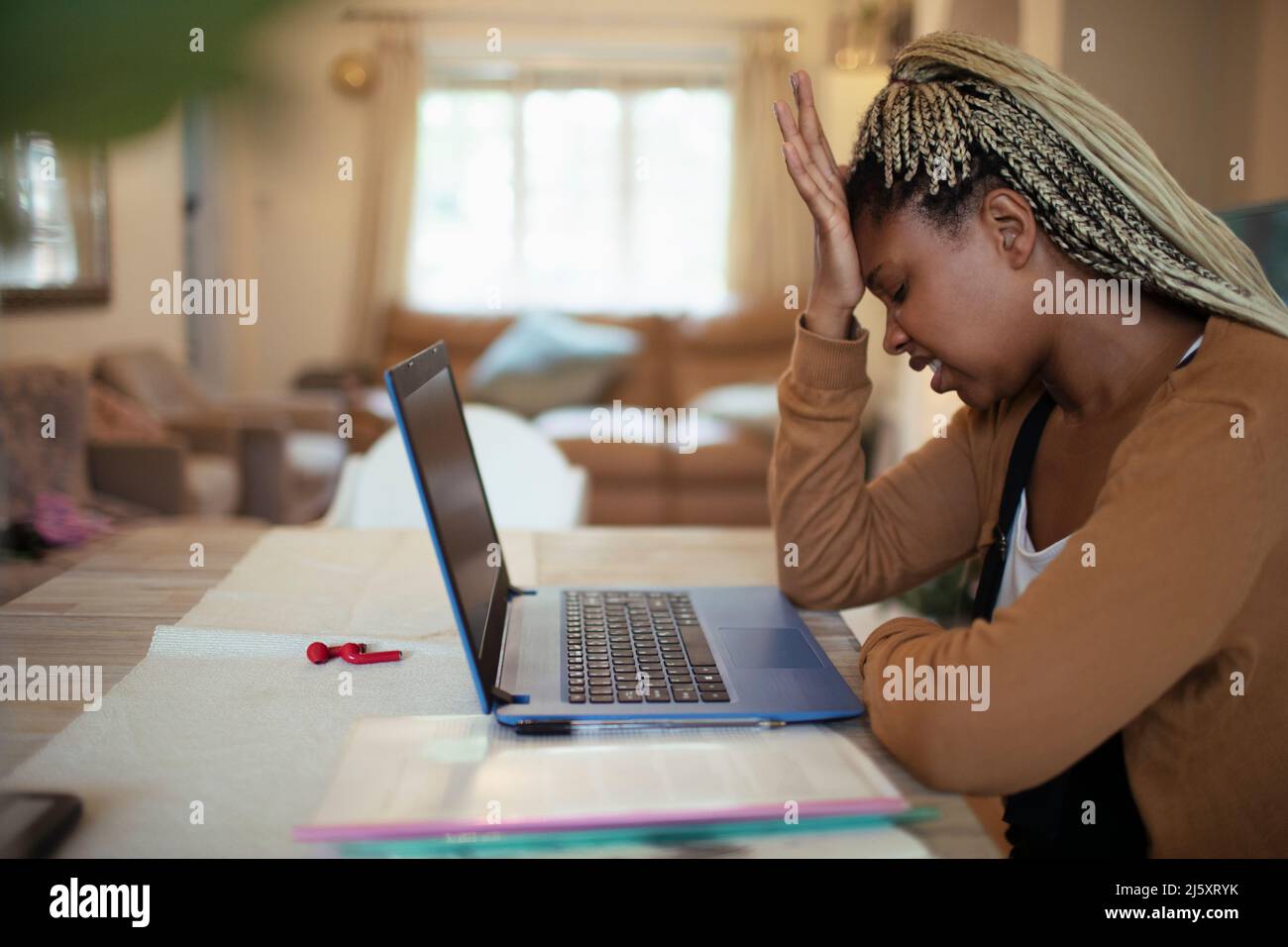 Frustrated person sitting a laptop hi-res stock photography and images ...
