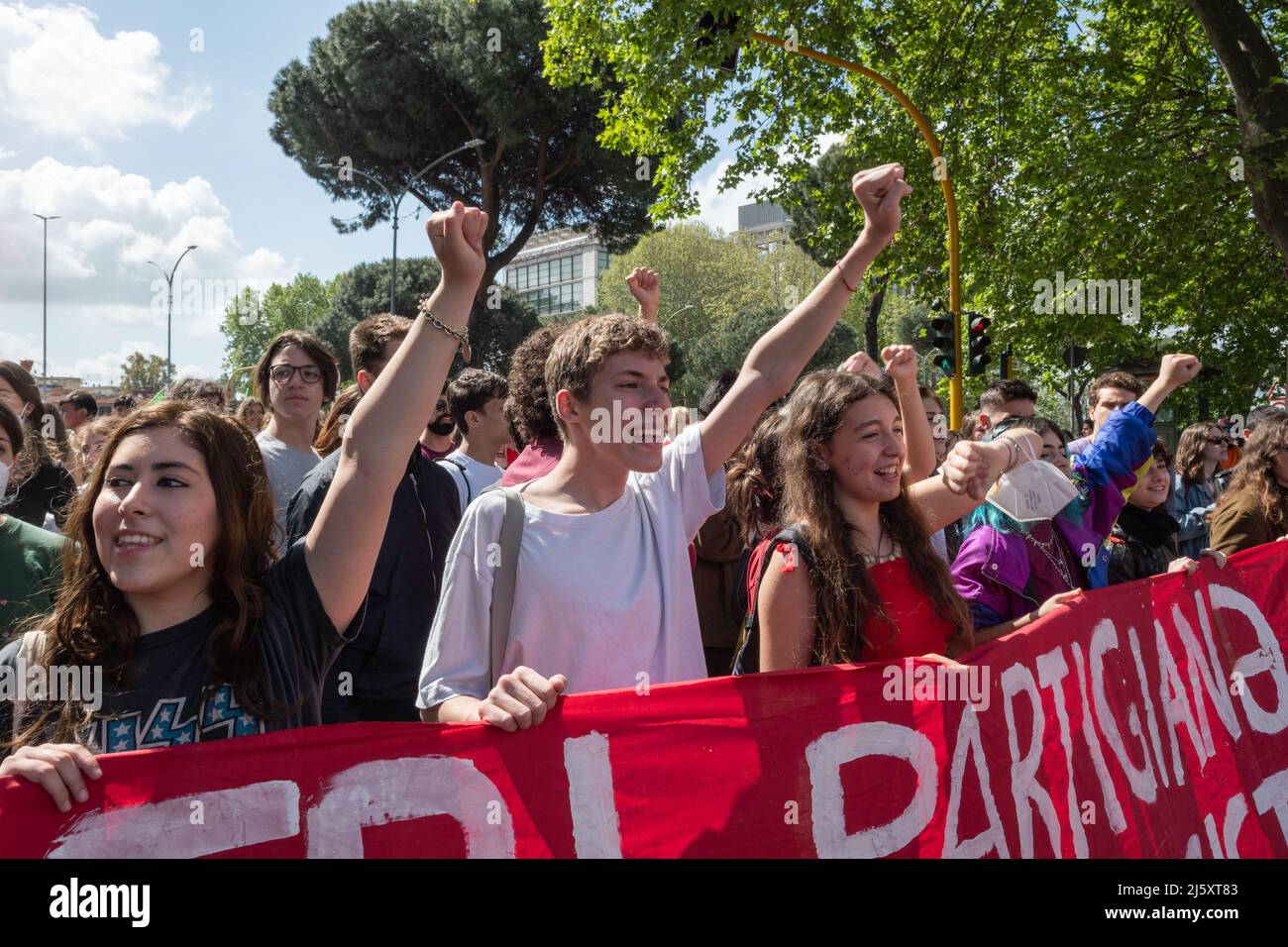 Rome, Italy. 25th Apr, 2022. Thousands of people marched on April 25 ...