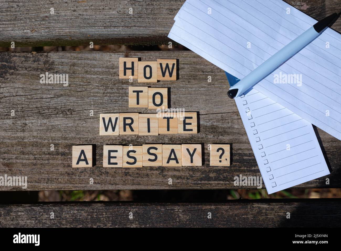 Article writing hi-res stock photography and images - Alamy