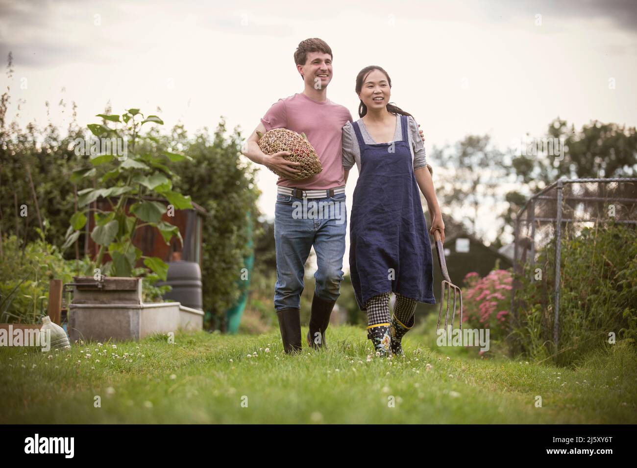 Walking around garden hi-res stock photography and images - Alamy