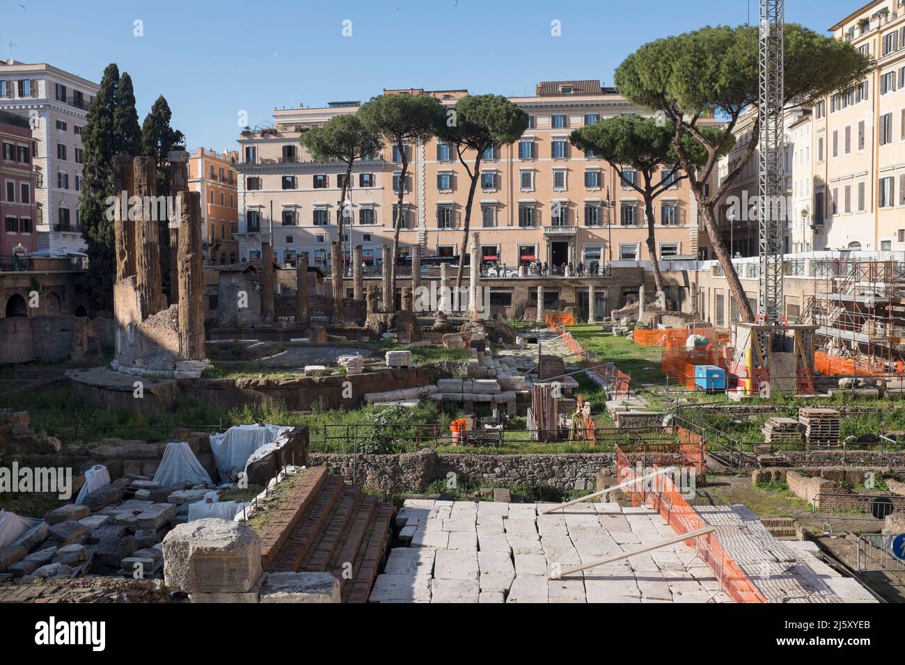 Largo argentina rome hi-res stock photography and images - Alamy