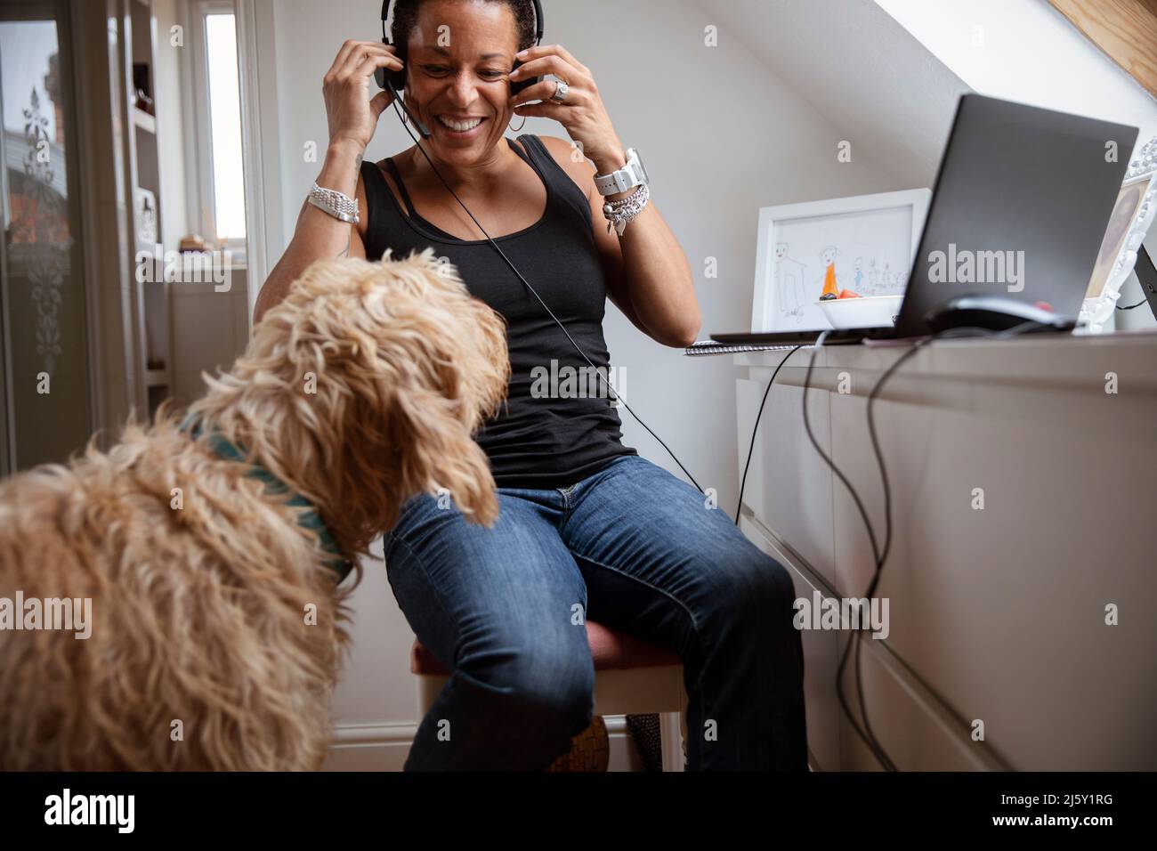 Working at home with dog hi-res stock photography and images - Alamy