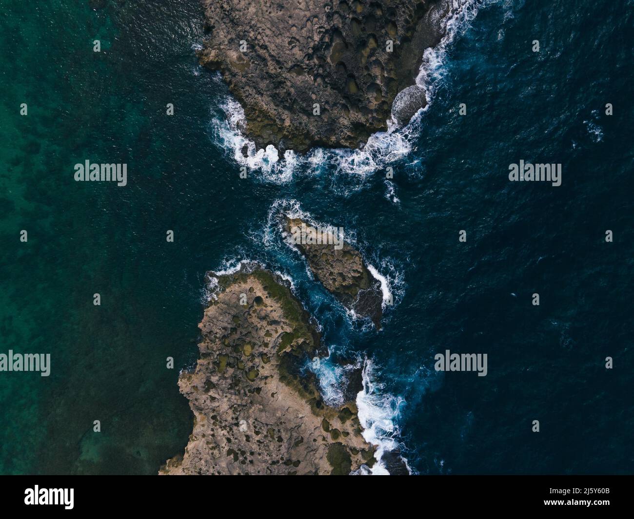 Aerial view rocky island clear hi-res stock photography and images - Alamy