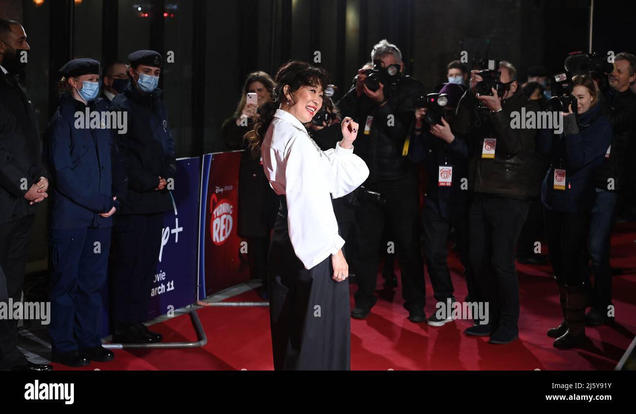 Photo Must Be Credited ©Alpha Press 079965 21/02/2022 Sandra Oh at the ...