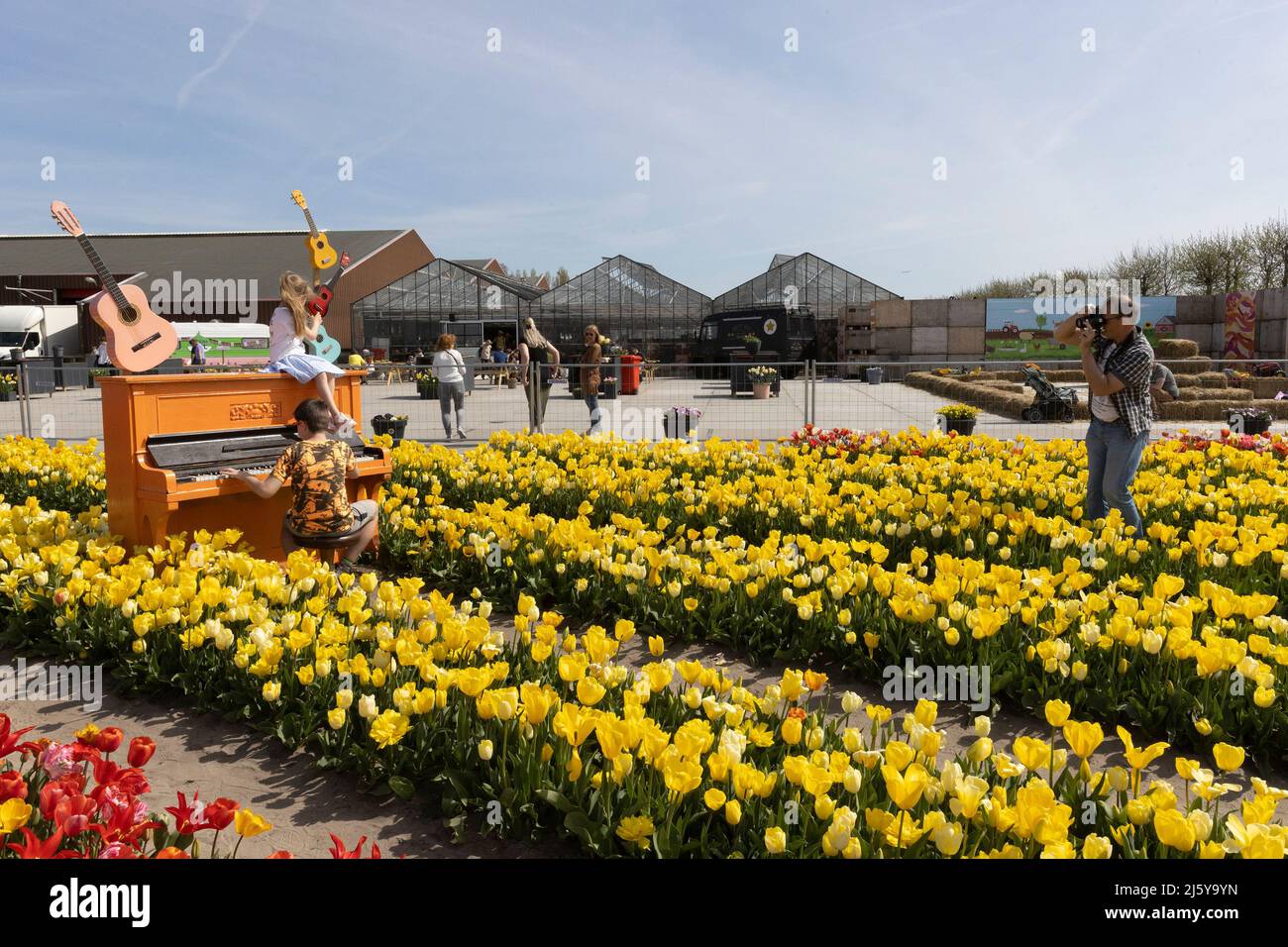 The Tulip Barn, located in Hillegom, Netherlands. © Curtis Hilbun / AFF ...