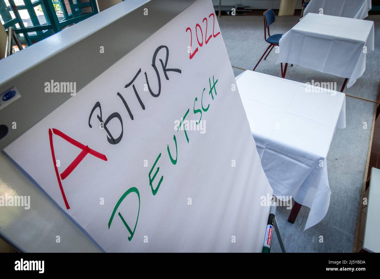 Deutsch abitur hi-res stock photography and images - Alamy