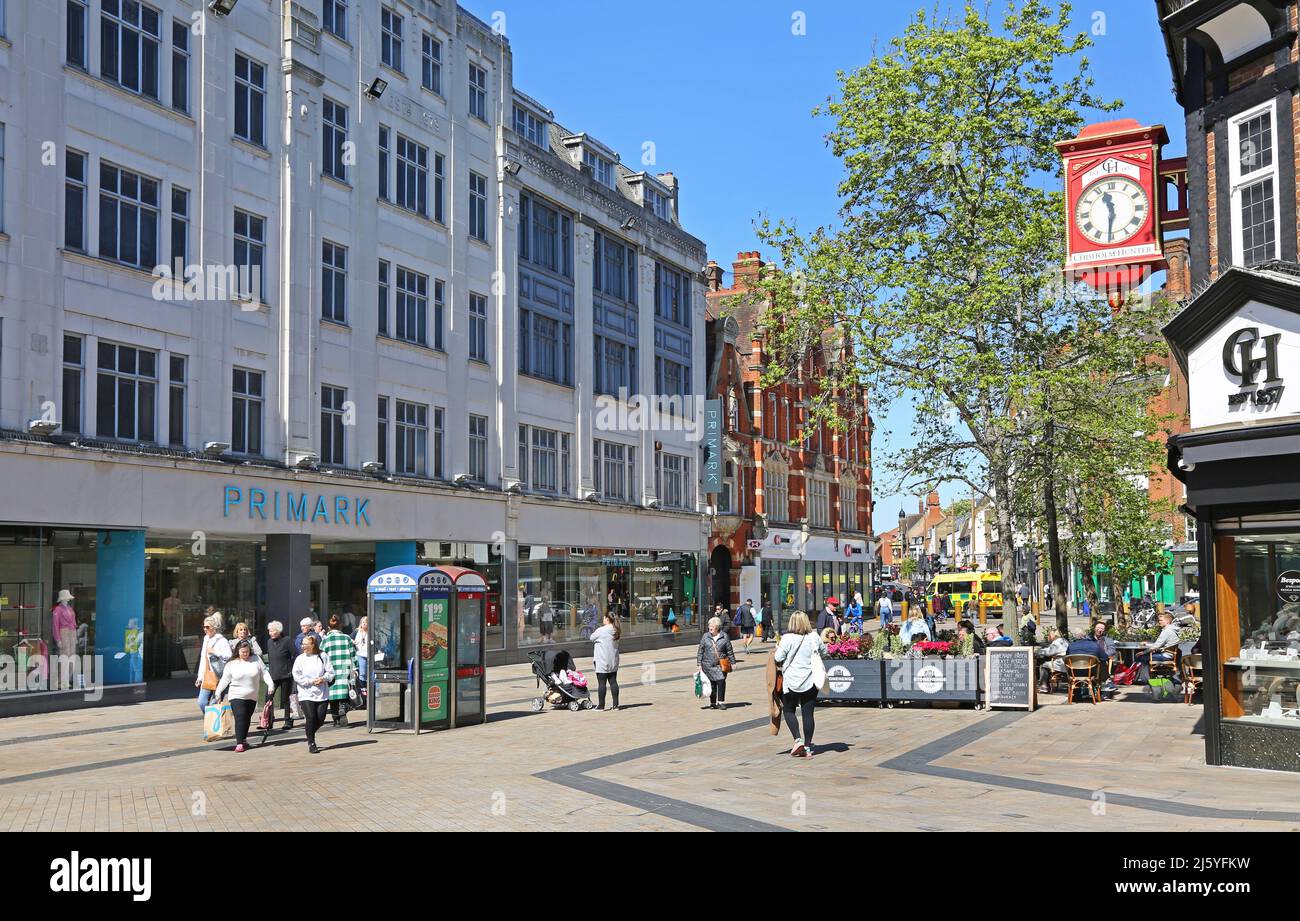 Bromley town centre on a busy summer weekday. Shows pedestrianised High ...