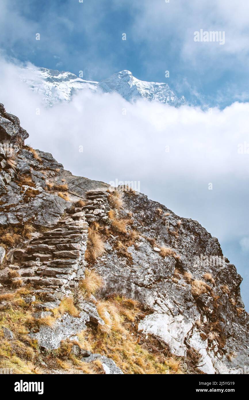 Himalaya mountains landscape hi-res stock photography and images - Alamy