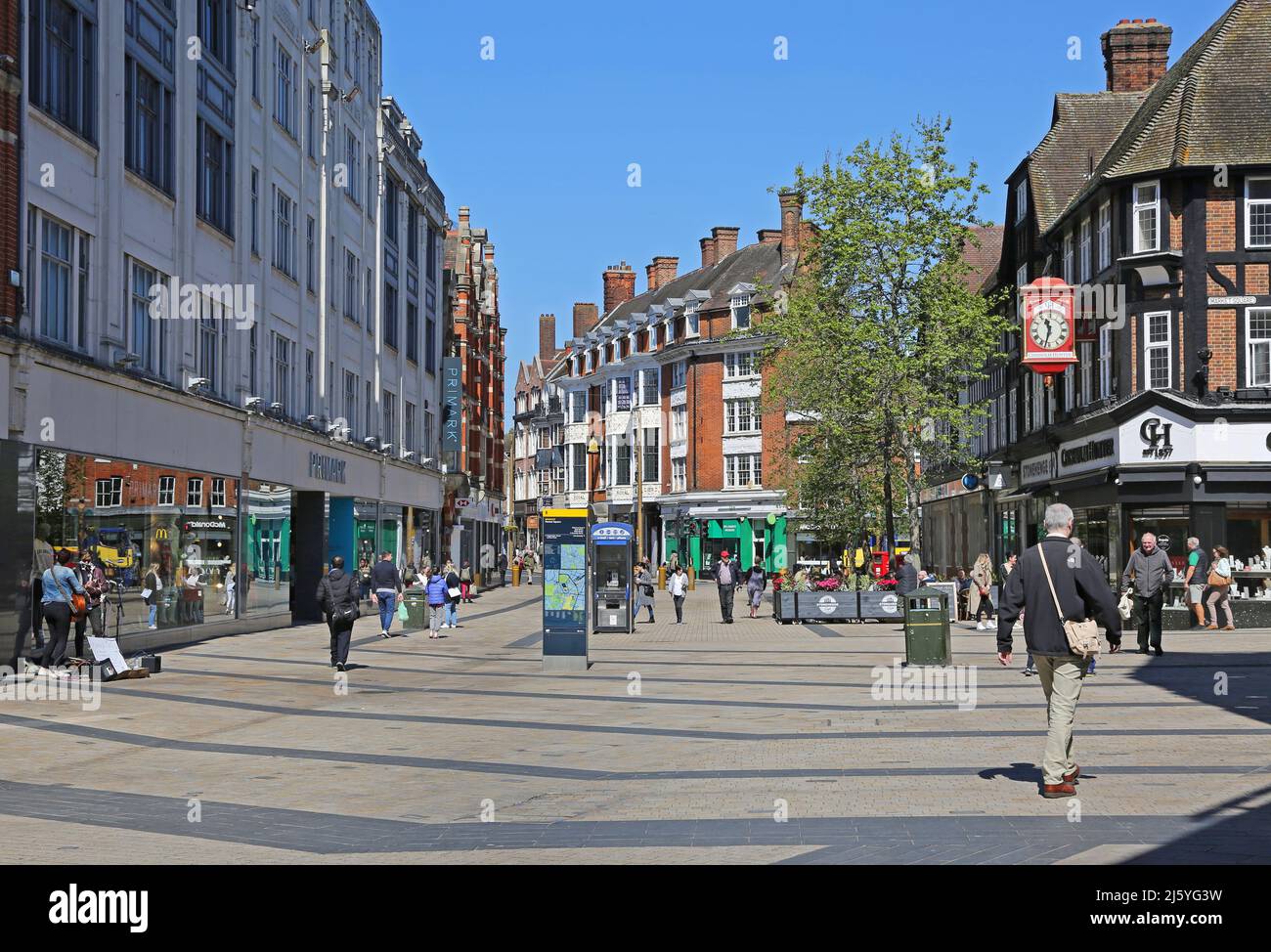 Bromley town centre on a busy summer weekday. Shows pedestrianised High ...