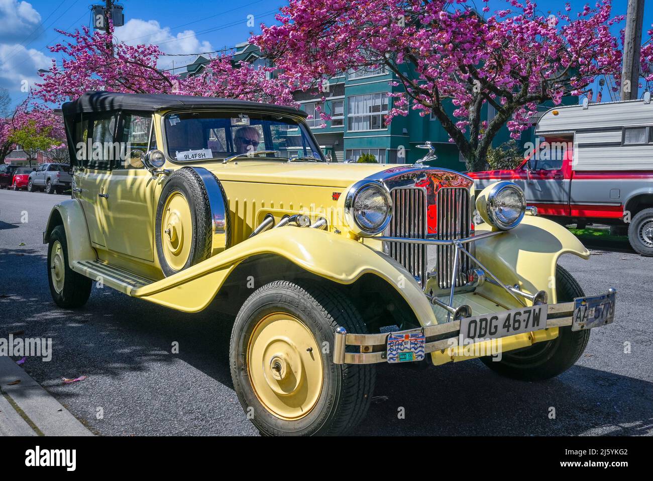 1930 Beauford Convertible, 1930’s Duesenberg automobile car Stock Photo ...