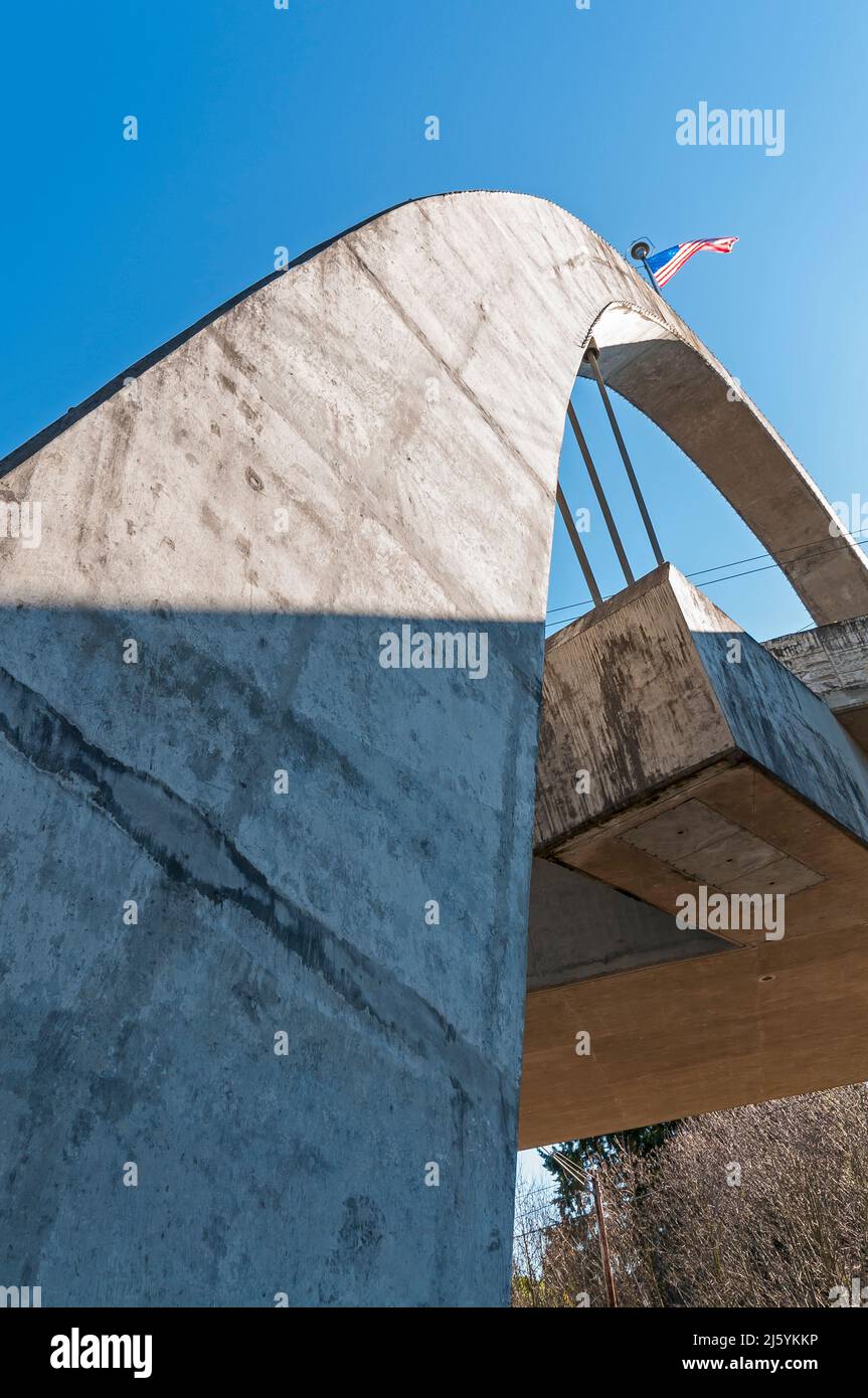 Hillsboro main street arch hi-res stock photography and images - Alamy