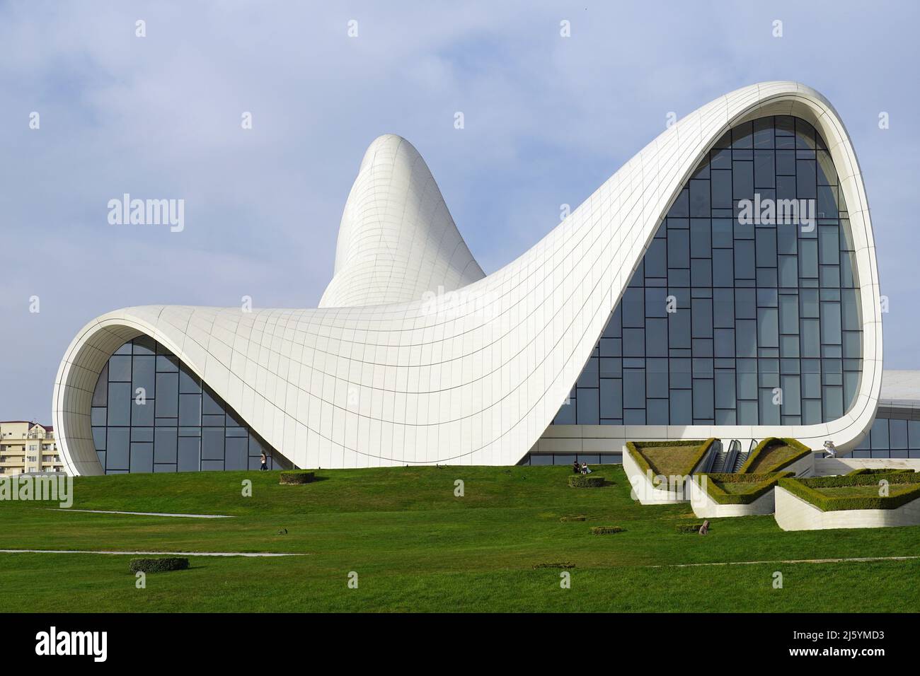 Heydar Aliyev Center, (designed by Iraqi-British architect Zaha Hadid ...