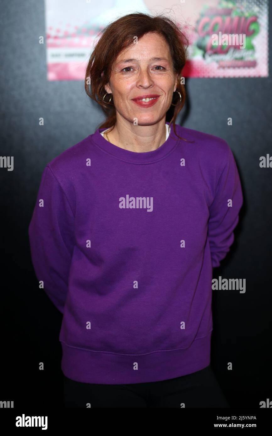 Sandra simpson hi-res stock photography and images - Alamy