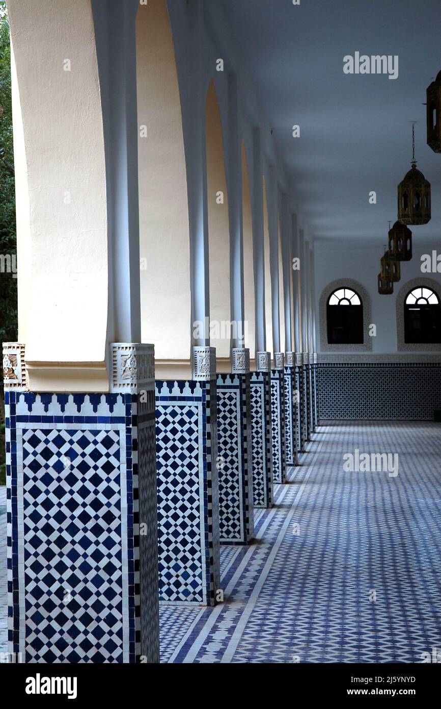 Artistic and traditional ceiling design in Morocco Stock Photo - Alamy
