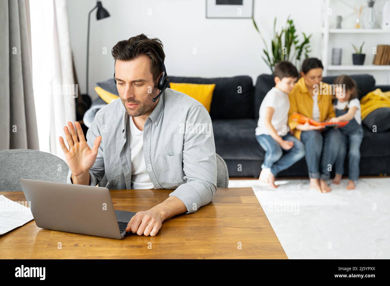 Table children businessman hi-res stock photography and images - Alamy