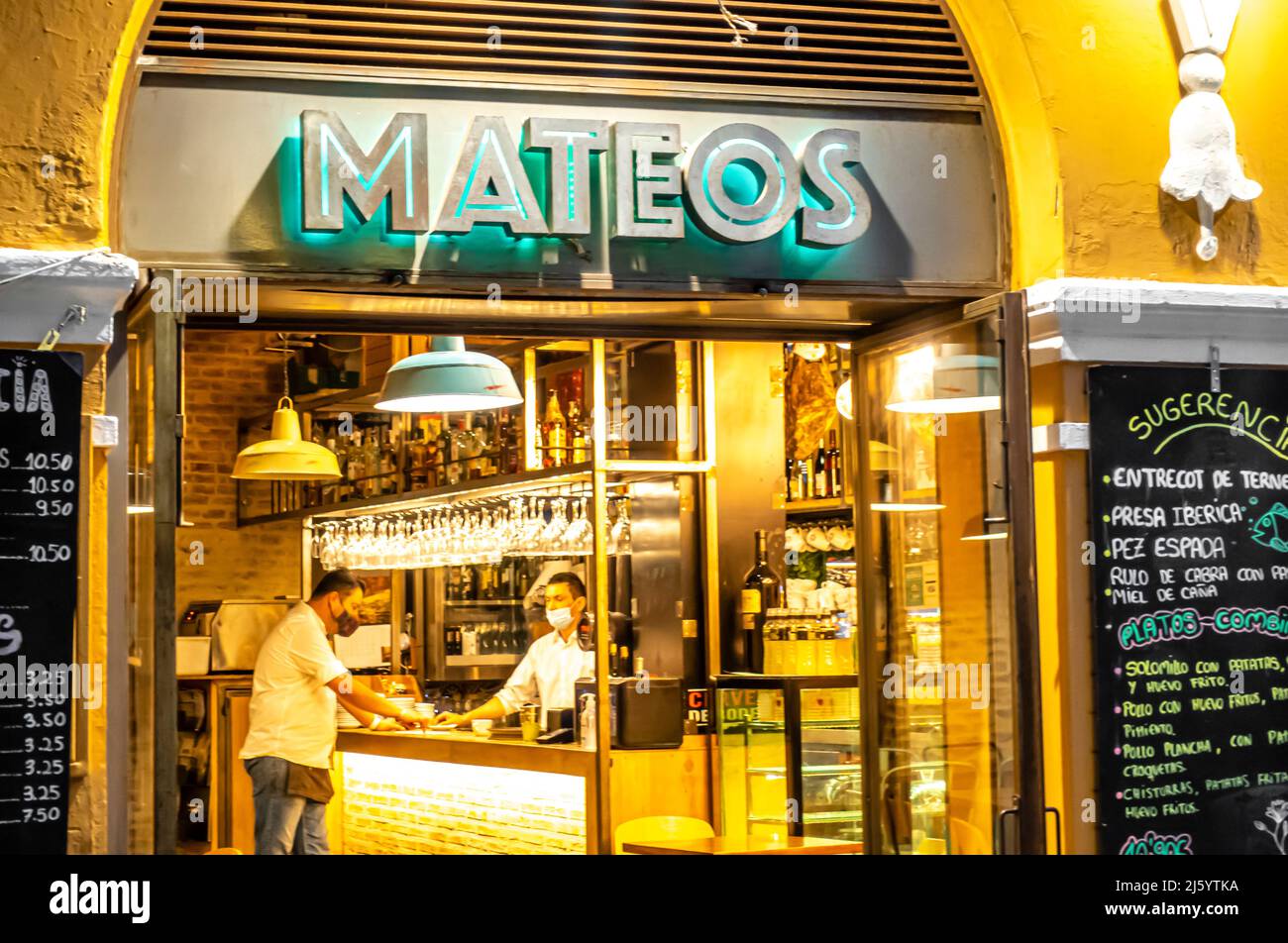 Restaurant Mateos, traditional food. Seville, Spain Stock Photo - Alamy
