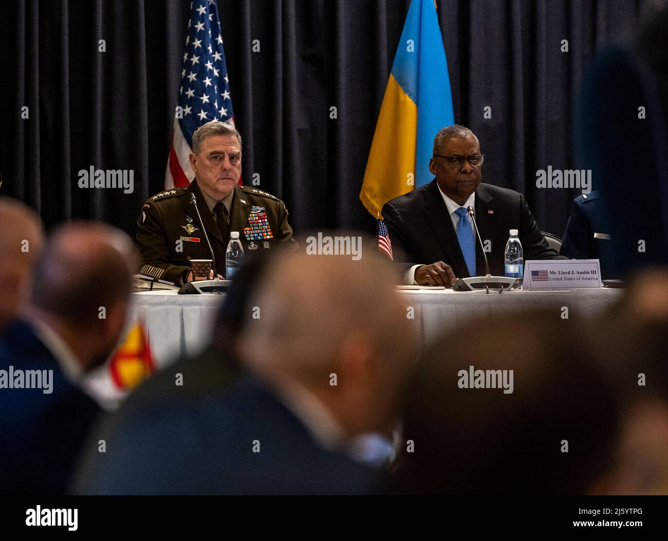 Nato conference table hi-res stock photography and images - Alamy