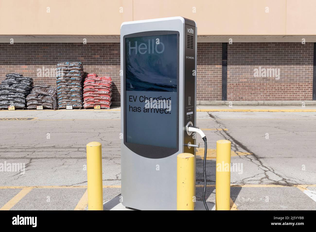 Free volta ev charging station hi-res stock photography and images - Alamy