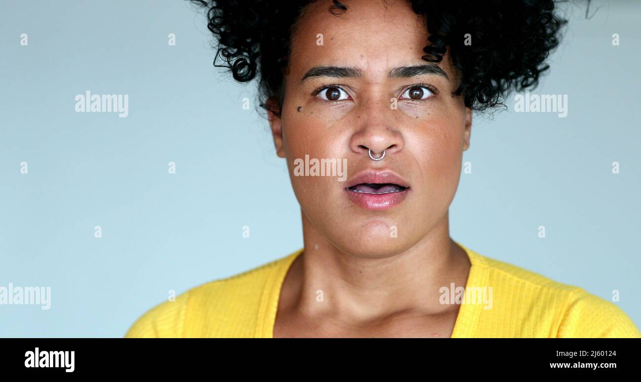 Black woman emotional SHOCK disbelief reaction Stock Photo - Alamy