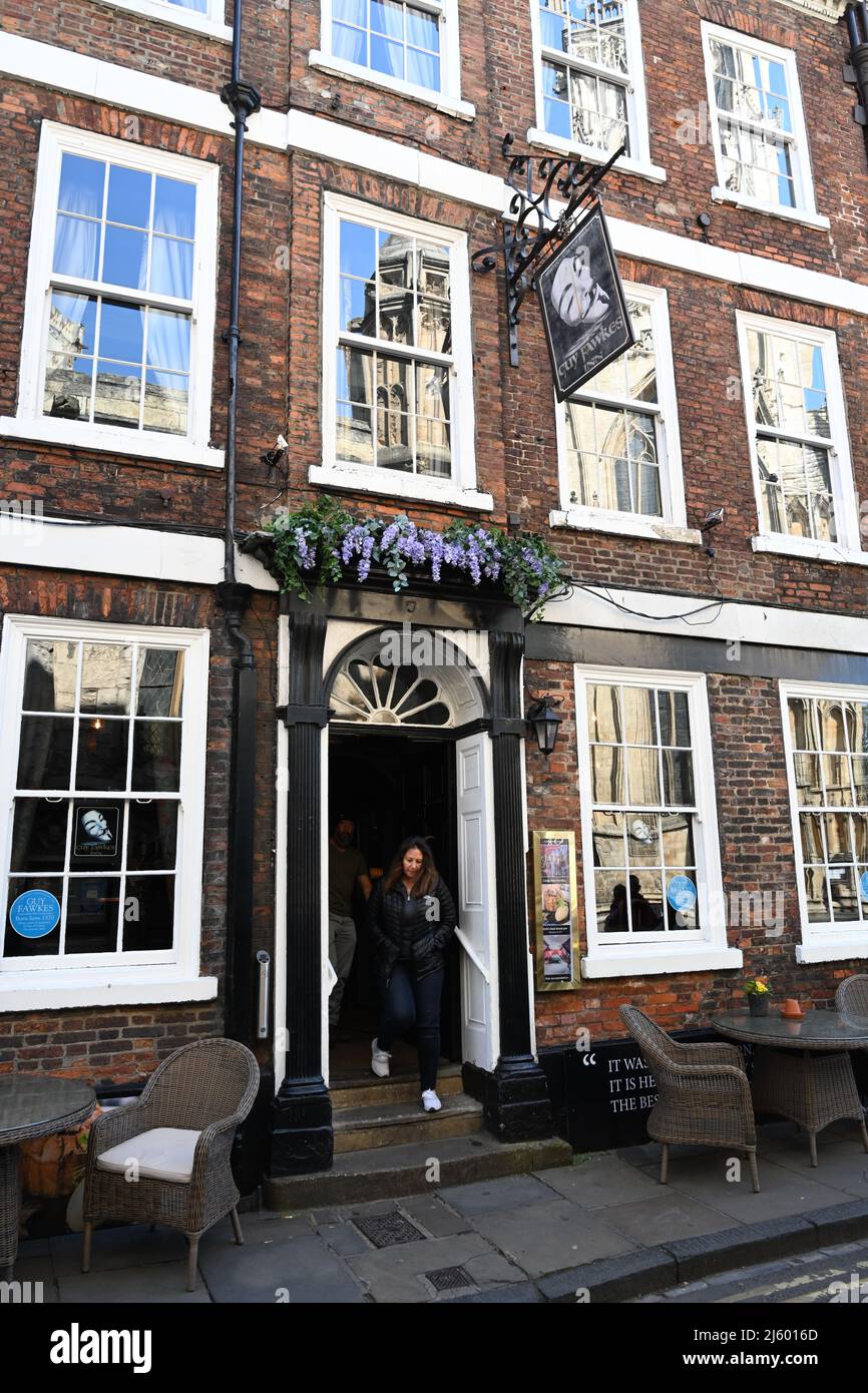 Decretive architecture hi-res stock photography and images - Alamy