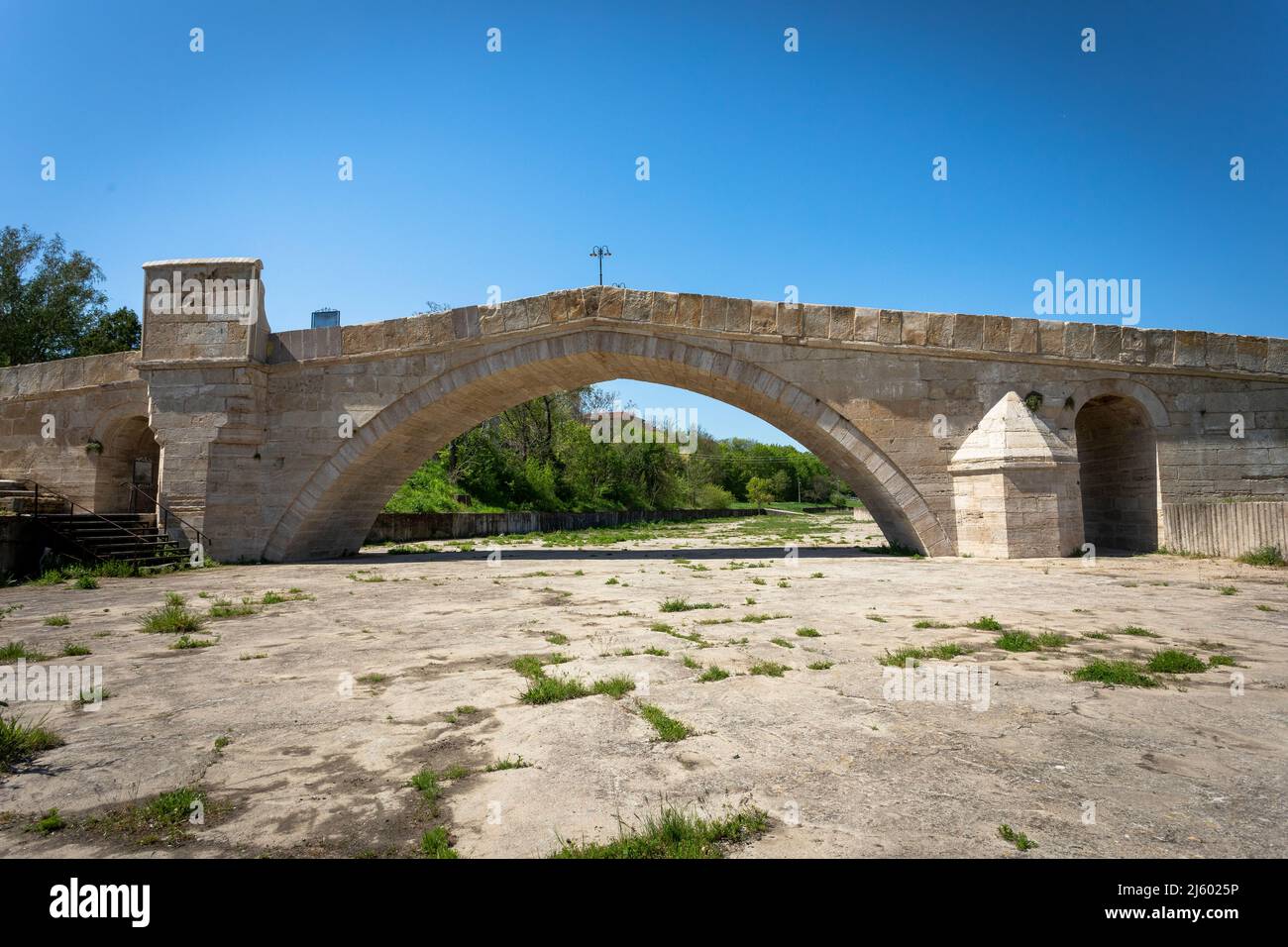 The humpback bridge in Harmanli.Built in 1585 over the river Olu dere ...
