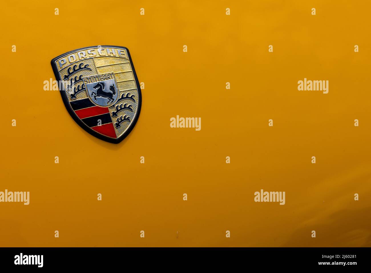 1971 Porsche 911 bonnet badge Stock Photo - Alamy