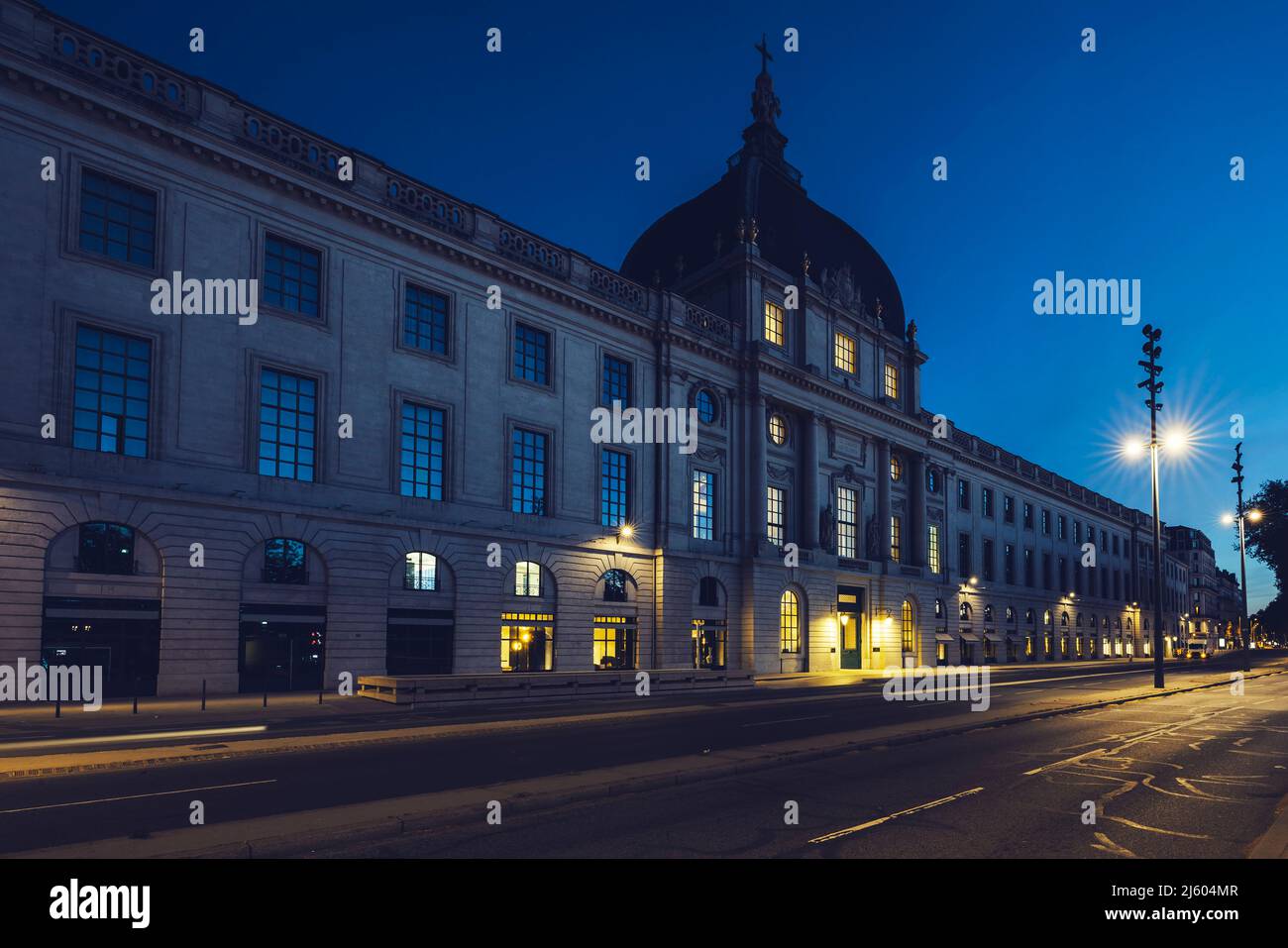 Famous Hotel Dieu building in Lyon, France Stock Photo - Alamy