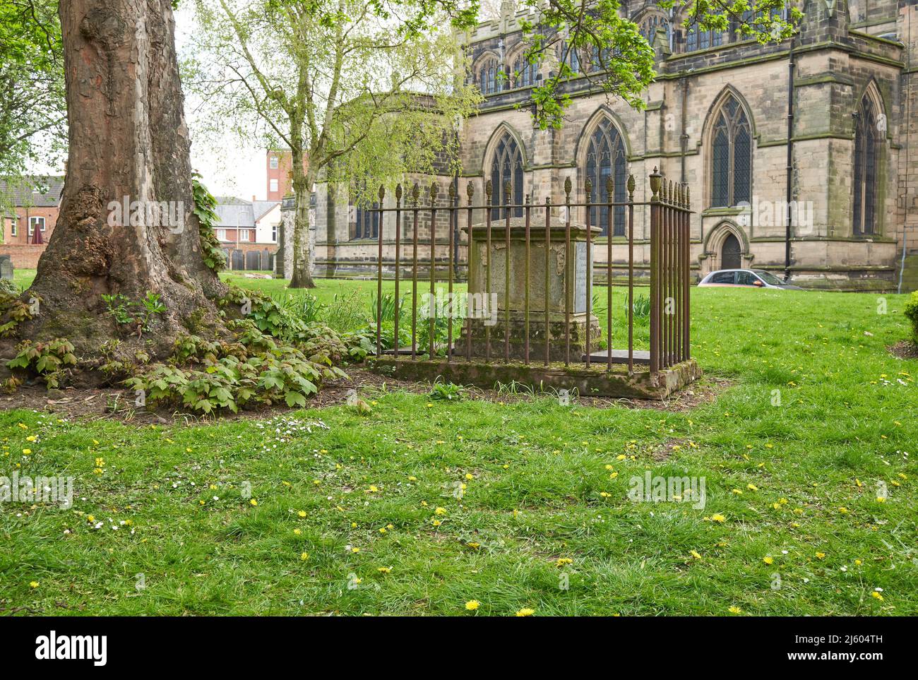 Enclosed grave hi-res stock photography and images - Alamy